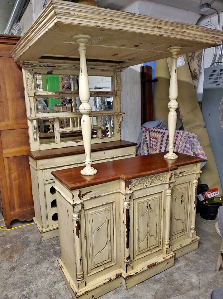 Large Mahogany Canopy BAR - Very well made - Excellent - Long Valley ...