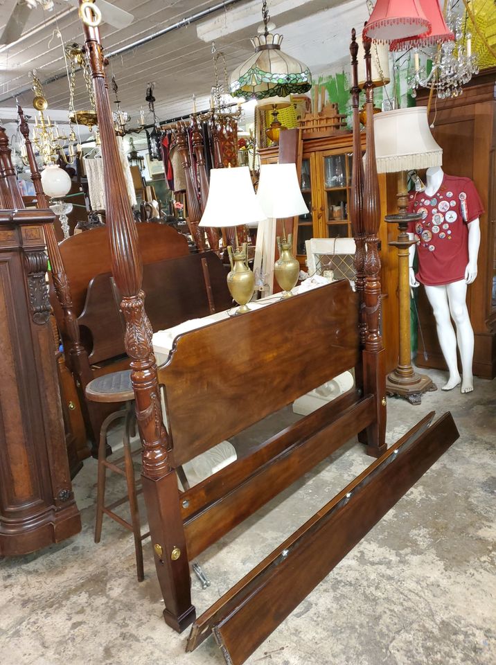 Henredon Mahogany Queen Rice Carved 4 post Bed - Beautiful - Long ...