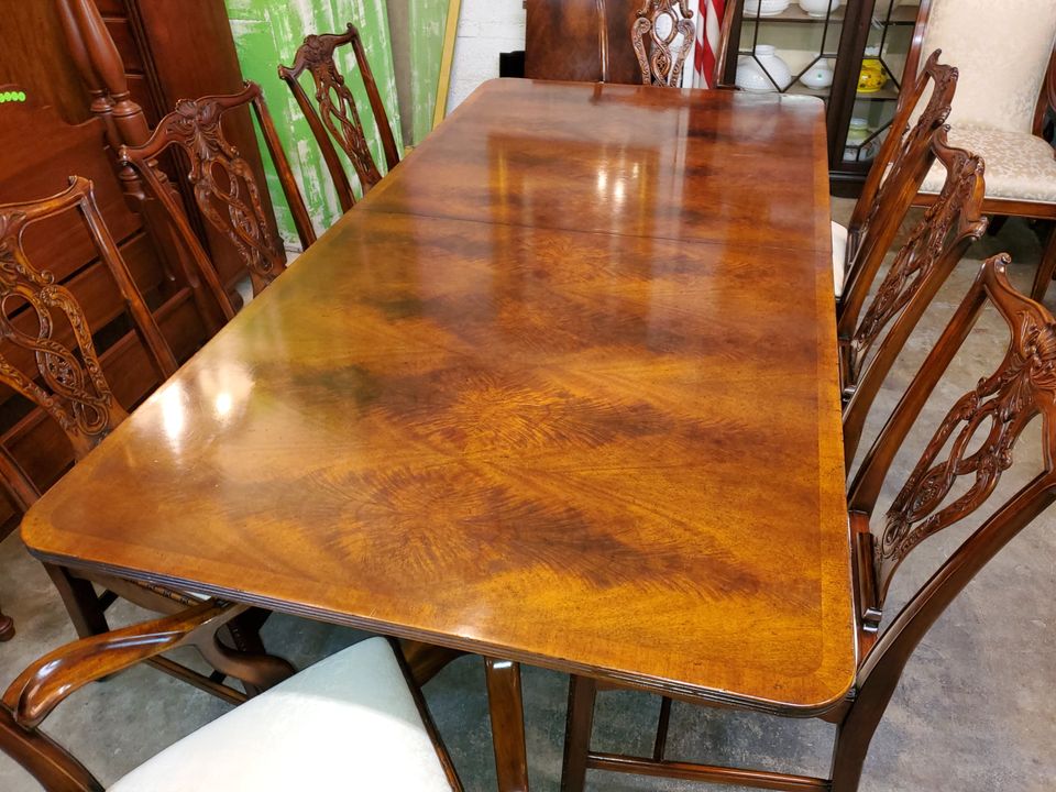 Theodore Alexander Mahogany Dining Table w/ 8 Dining Chairs - excellent ...