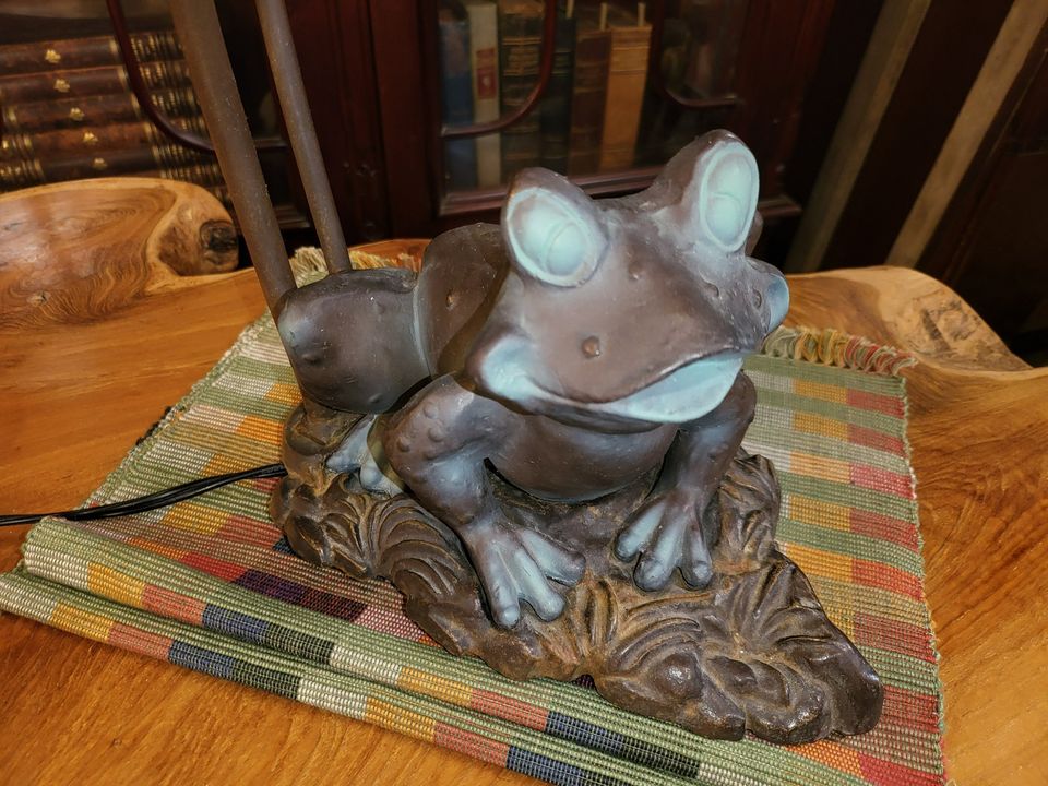 2 Stained Glass Frog Lamps - Metal and well Made - Beautiful - Long ...