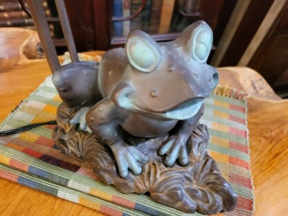 2 Stained Glass Frog Lamps - Metal and well Made - Beautiful - Long ...