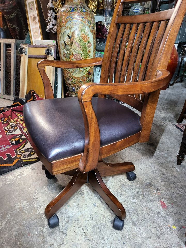 Hooker Mahogany wood and Leather seat Office Desk Chair - Long Valley ...