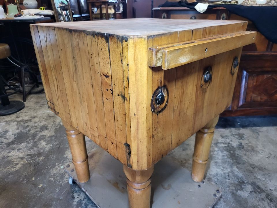 Large Vintage Maple Butcher Block Island - Excellent - Long Valley Traders