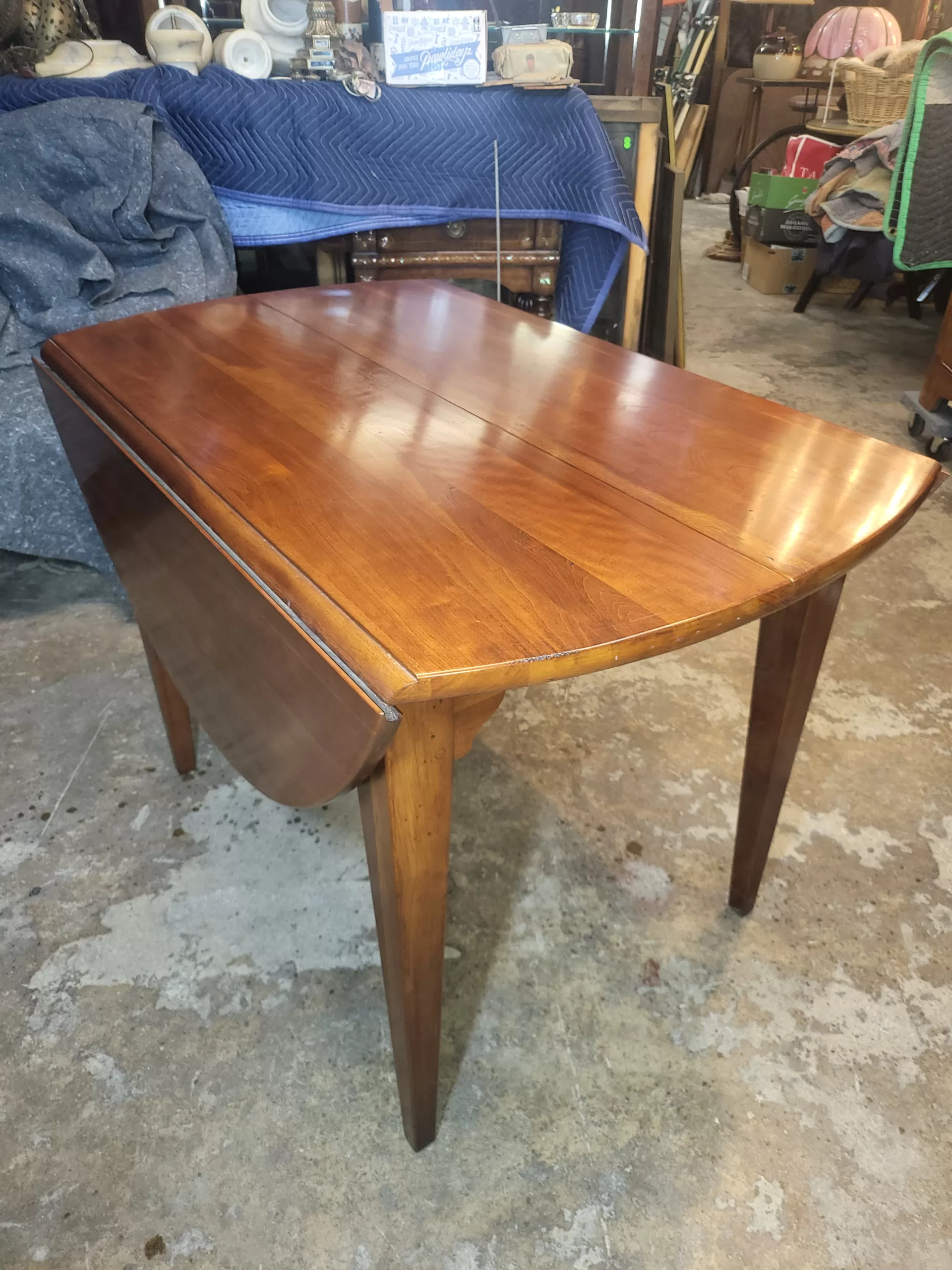 Lexington Furniture Oval Cherry Drop Leaf Table - Long Valley Traders
